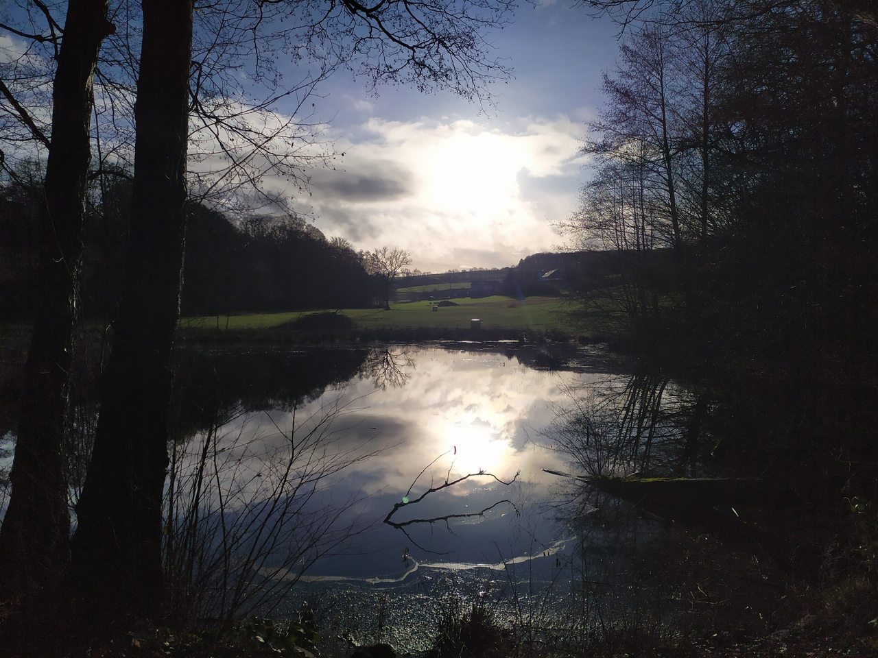 sTIMMIGES lICHT tEICH – Wupperwanderer